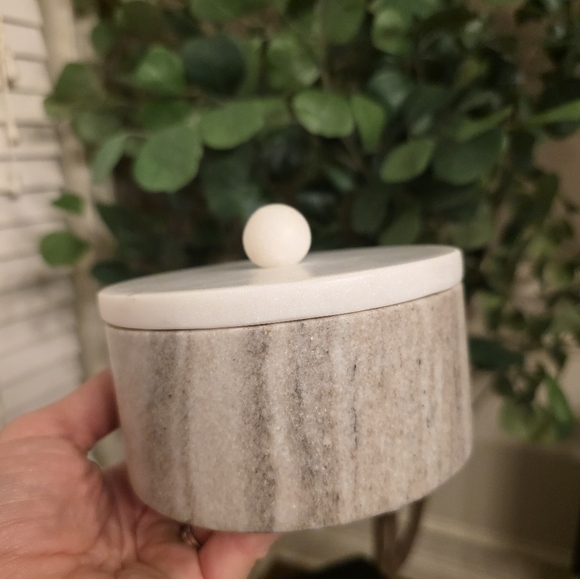 Threshold | Accents | Studio Mcgee Threshold Marble Decorative Round ...